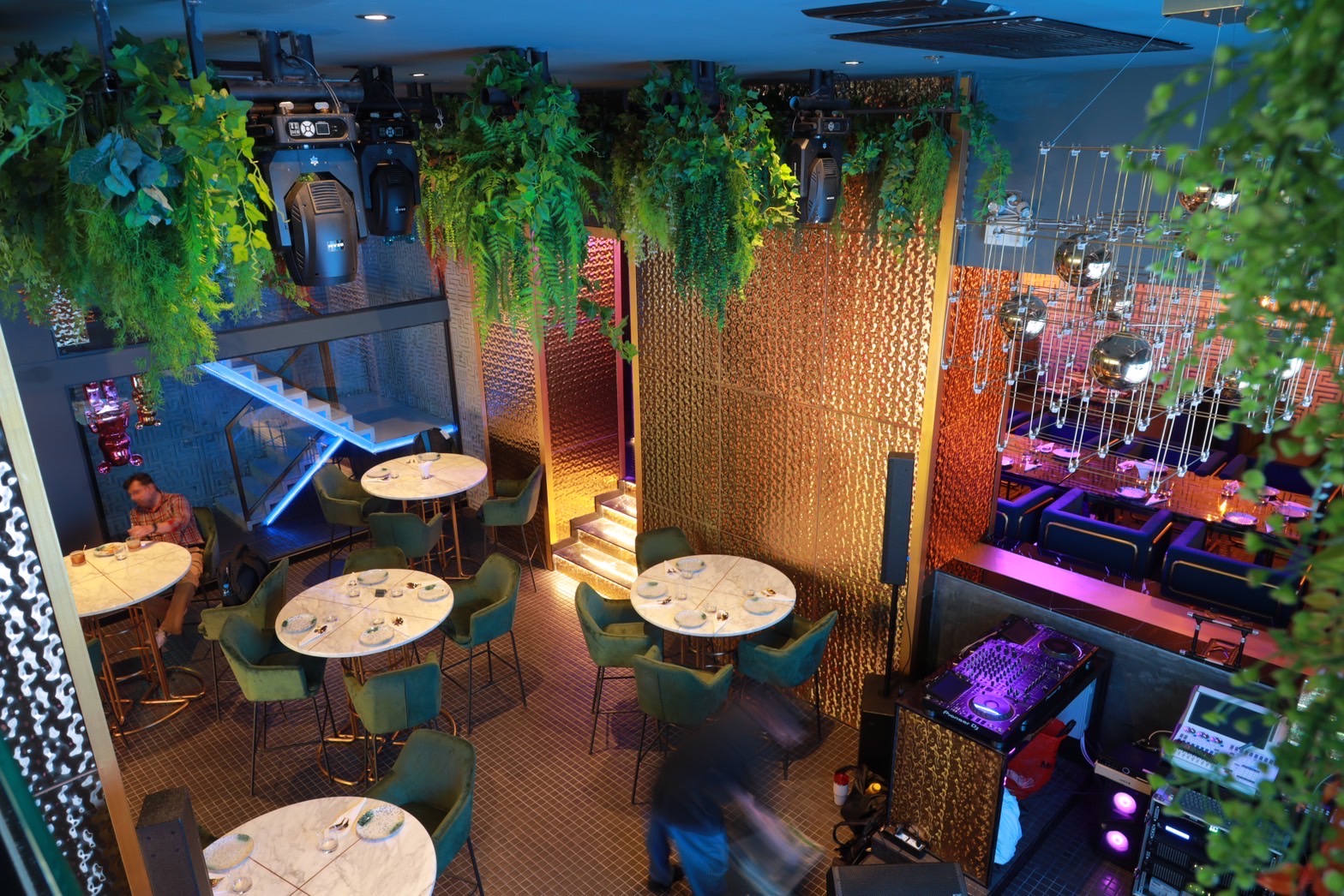 ฟินช์ (Finch) เปิดปรากฏการณ์ใหม่สู่ไนท์ไลฟ์กลางมหานคร - aroundonline